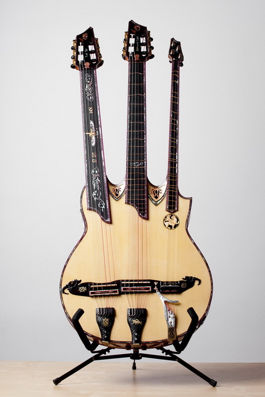 Fusetar 'Lucifer' - rare triple-neck guitar instrument